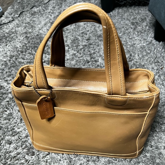 Coach | Bags | Vintage Coach Bleeker Tan Leather Purse Hand Bag Zip Top ...